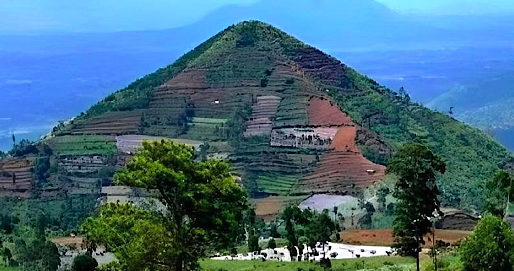 VIDEO: Najstaršia pyramída na svete pochádza podľa najnovších poznatkov ...